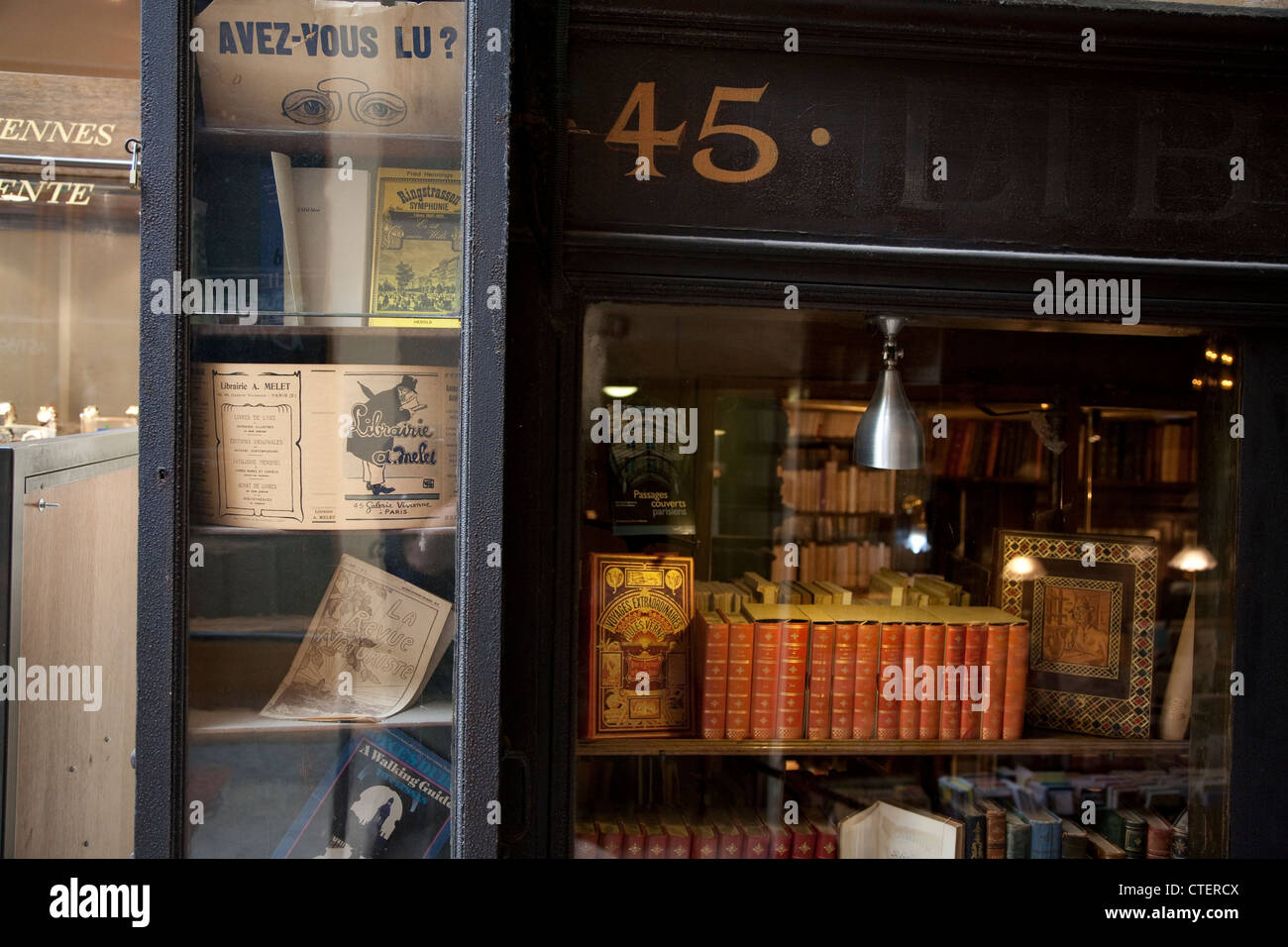 Book shop window Paris Stock Photo - Alamy
