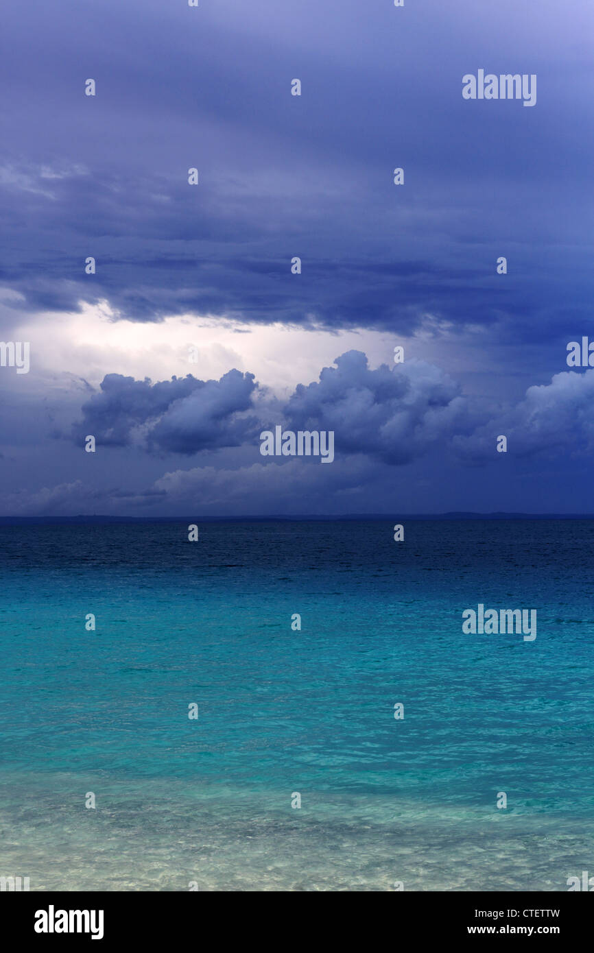 Doldrums ocean hi-res stock photography and images - Alamy