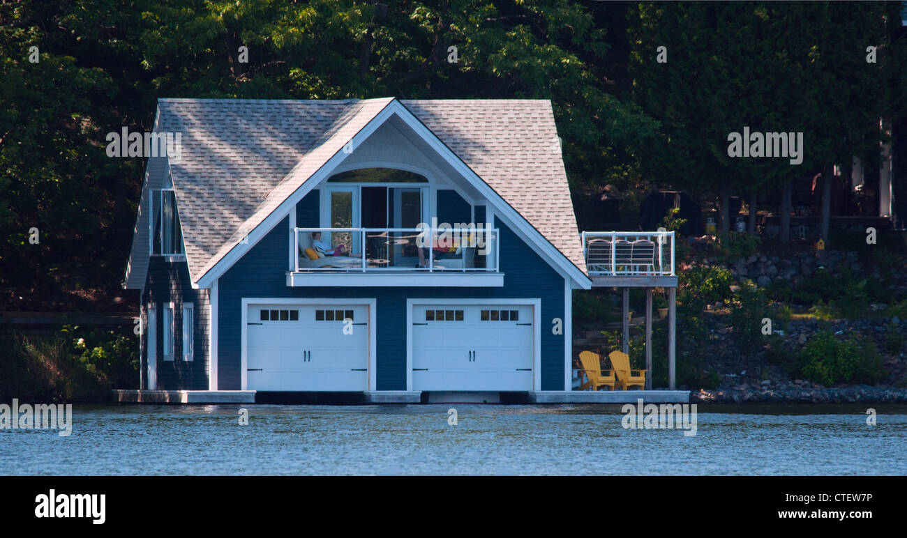 Boathouse and dock hi-res stock photography and images - Alamy