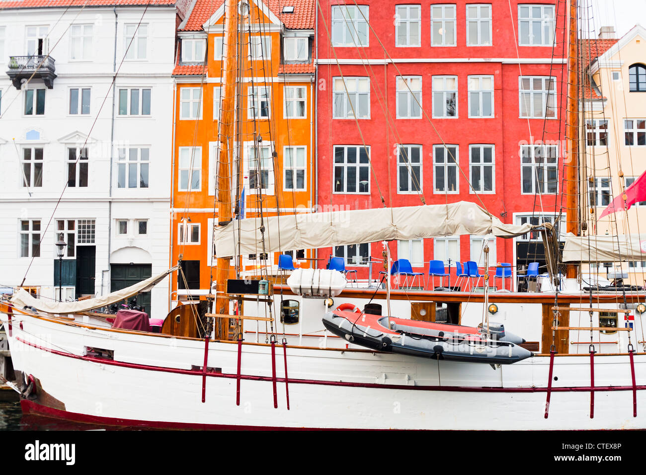 tall ship in Nyhavn waterfront, canal and entertainment district in ...