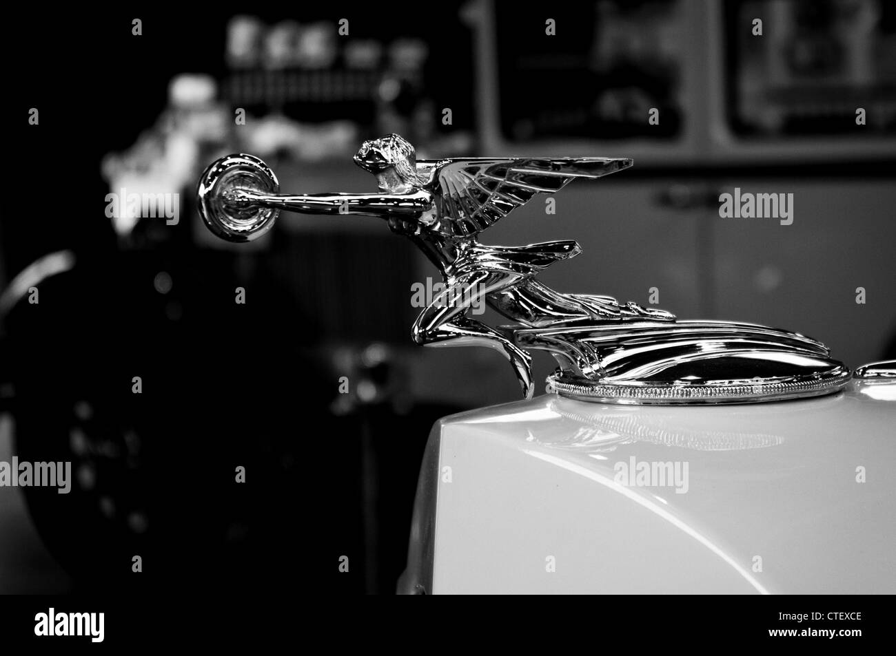 Emblem the car Packard, Goddess of Speed (Donuts Chaser Stock Photo - Alamy