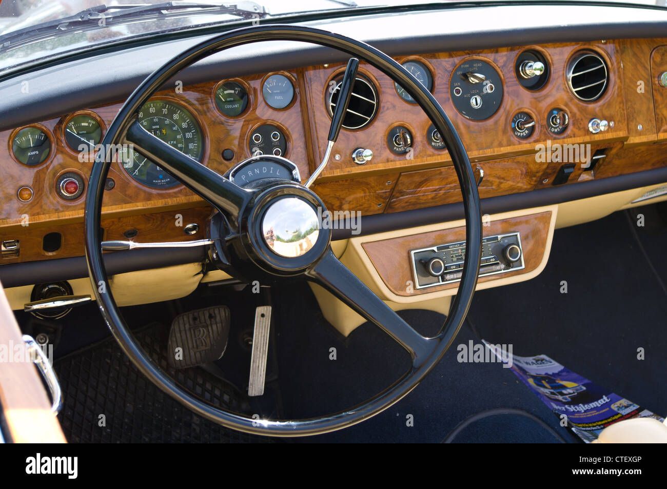 Cabin Rolls-Royce Corniche Convertible Stock Photo - Alamy