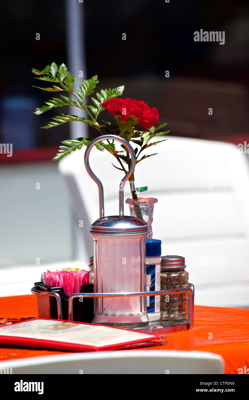 Condiments on diner table hi-res stock photography and images - Alamy