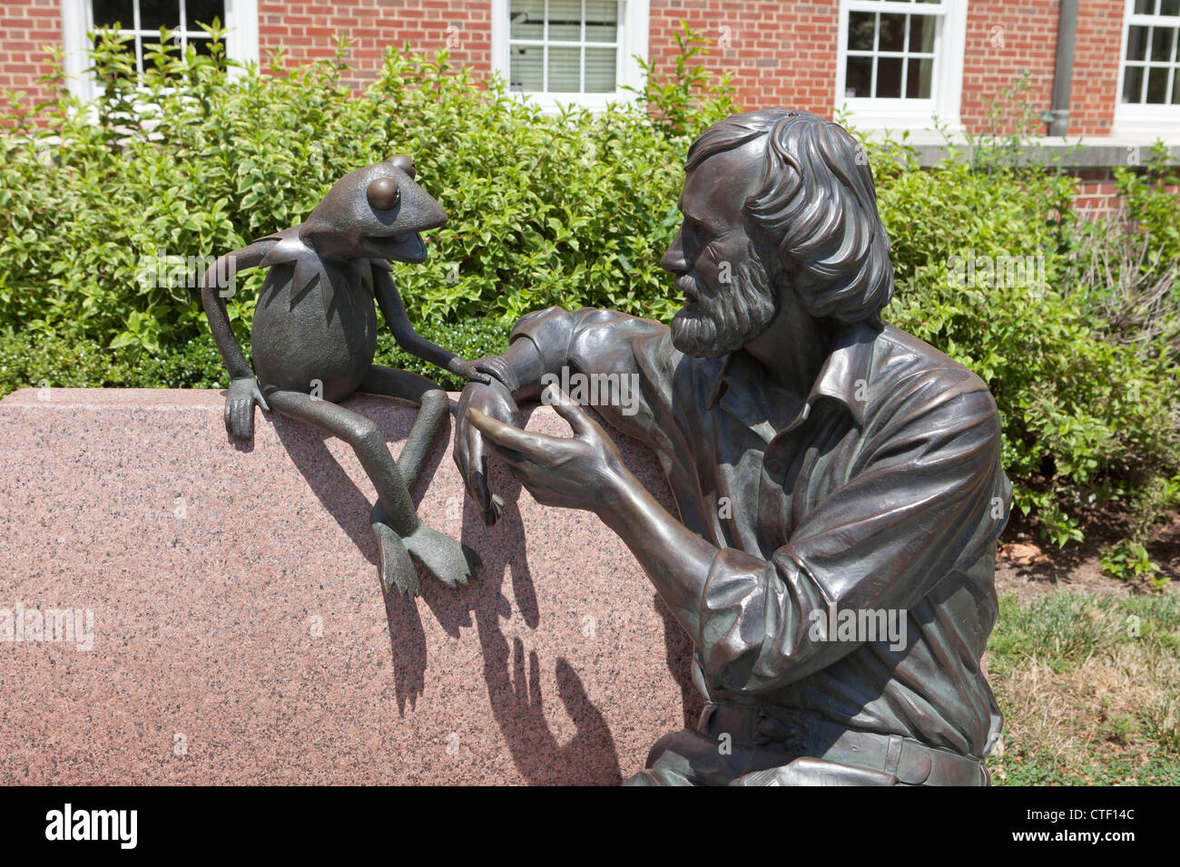 Jim Henson Kermit Statue