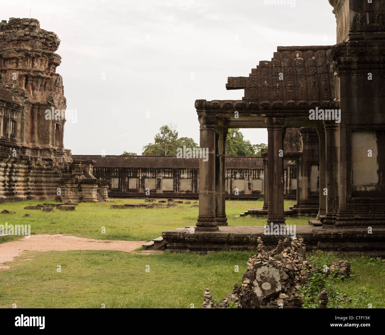Wall of Angkor wat temple in Cambodia on cloudy day Stock Photo - Alamy