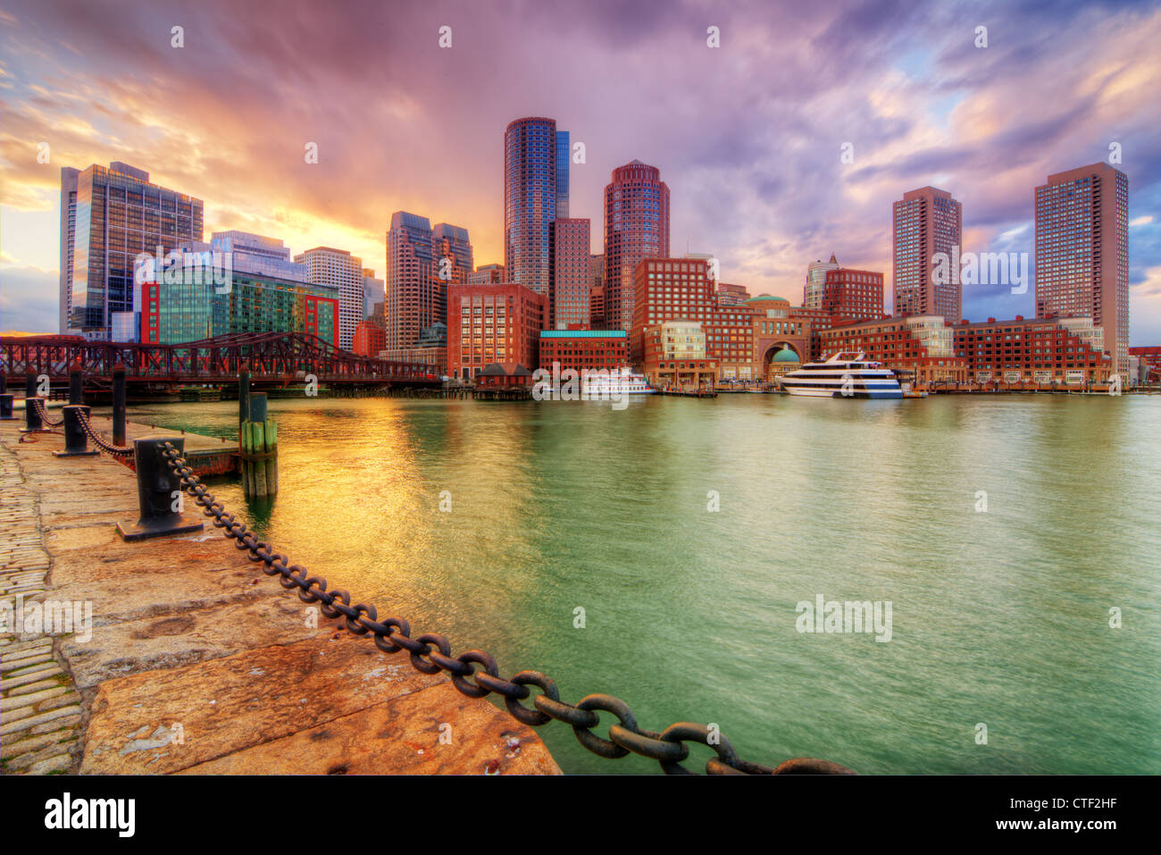 Boston skyline hi-res stock photography and images - Alamy
