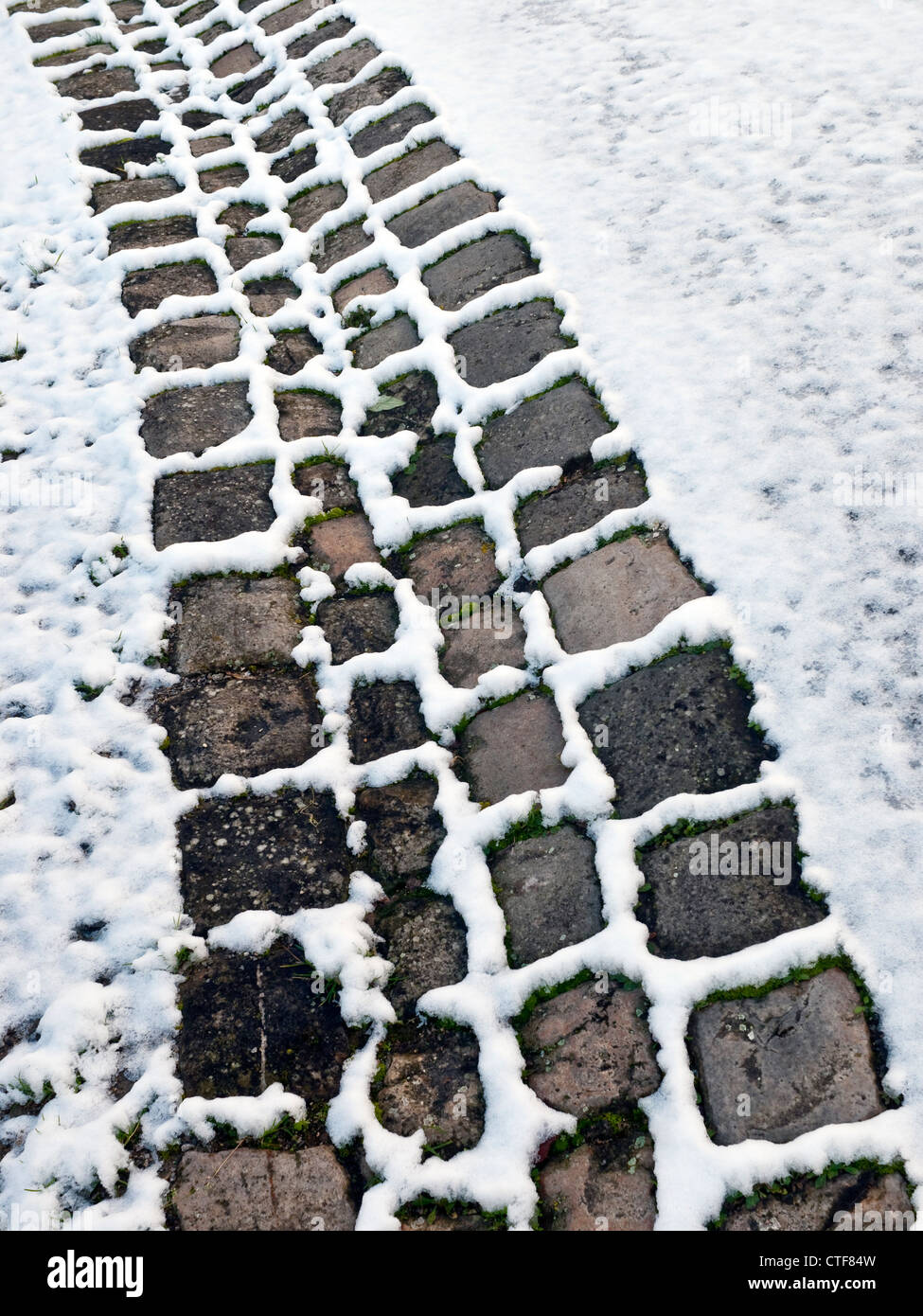 Stone sets hi-res stock photography and images - Alamy