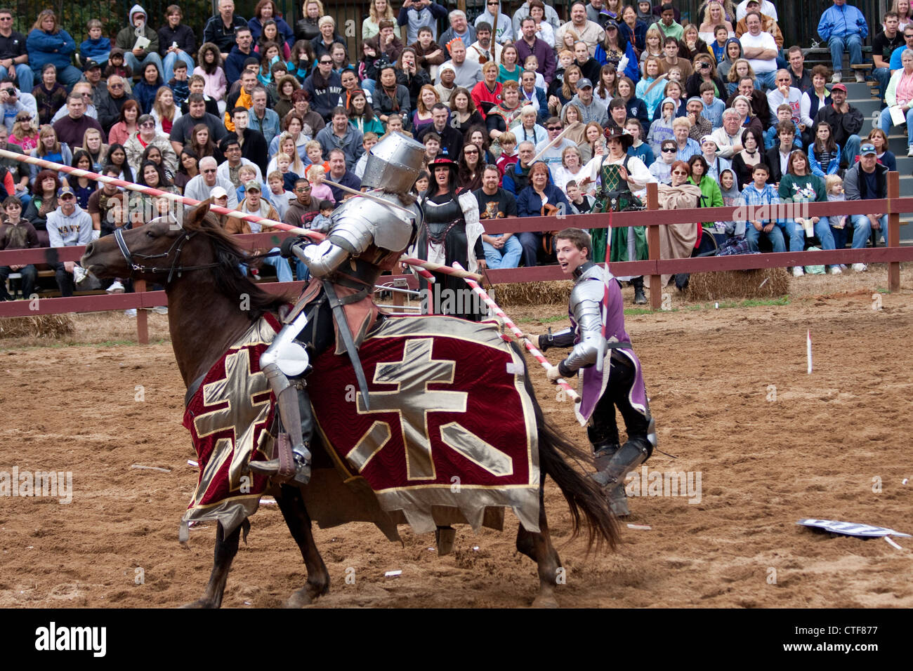 White knight joust medieval jousting hi-res stock photography and ...