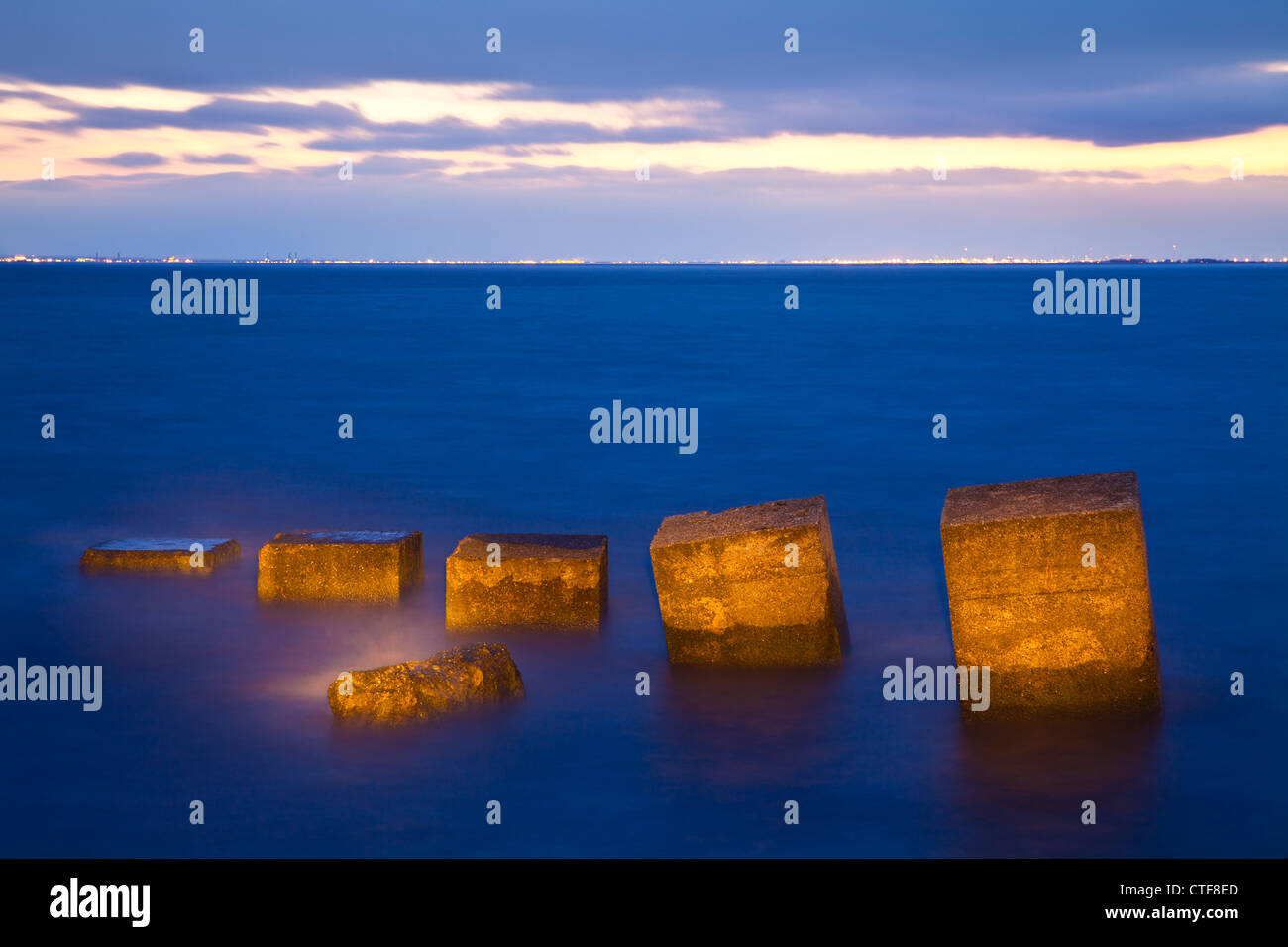 Anti tank blocks hi-res stock photography and images - Alamy