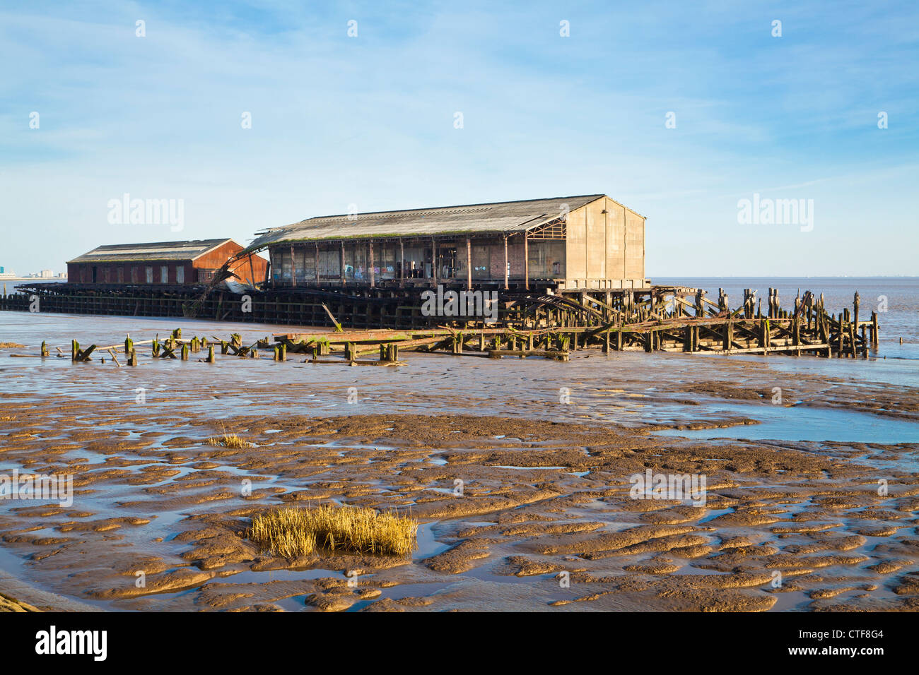 The dissused West Wharf in Kingston upon Hull, North Yorkshire Stock ...