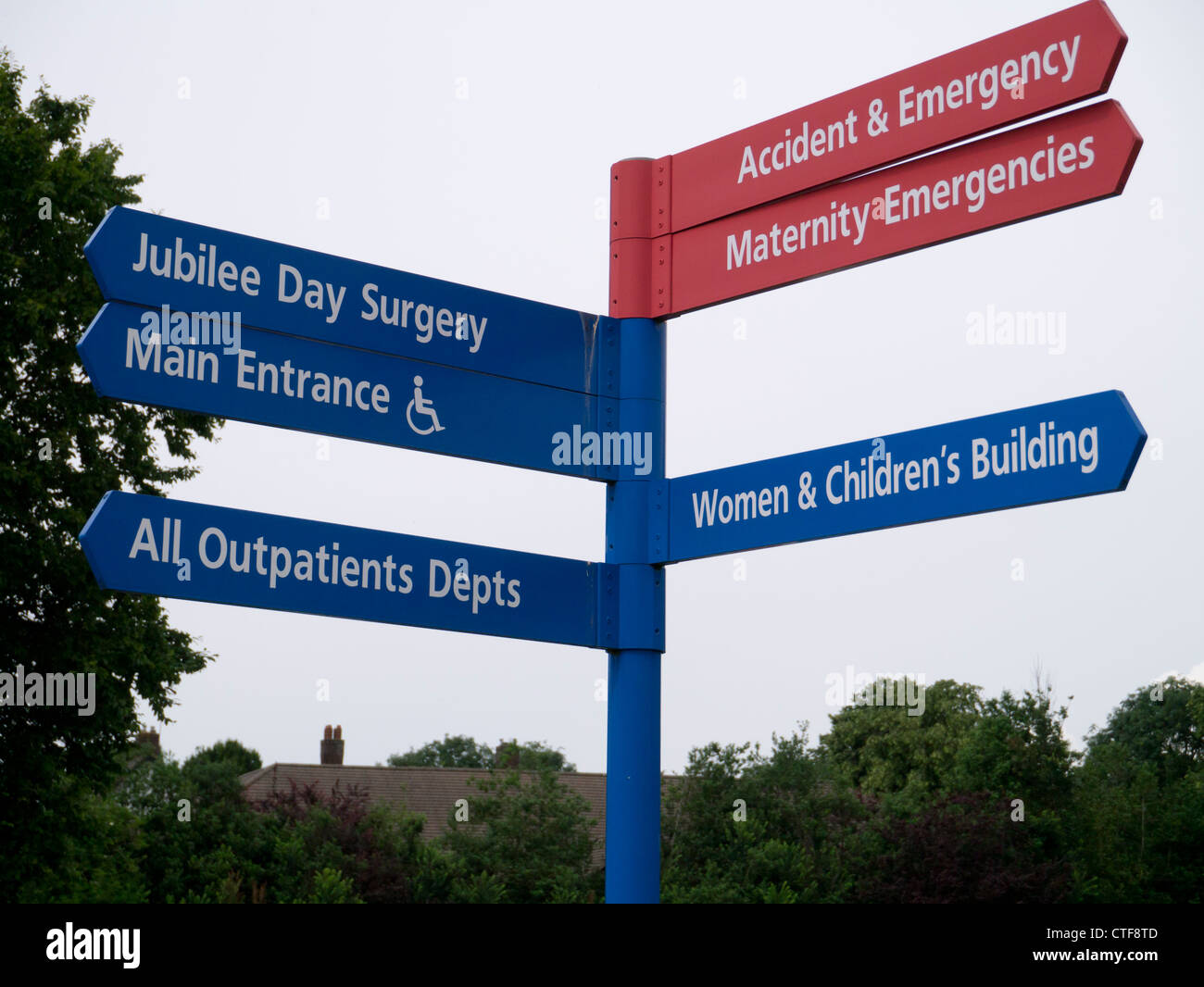 At the countess of chester hospital hi-res stock photography and images ...