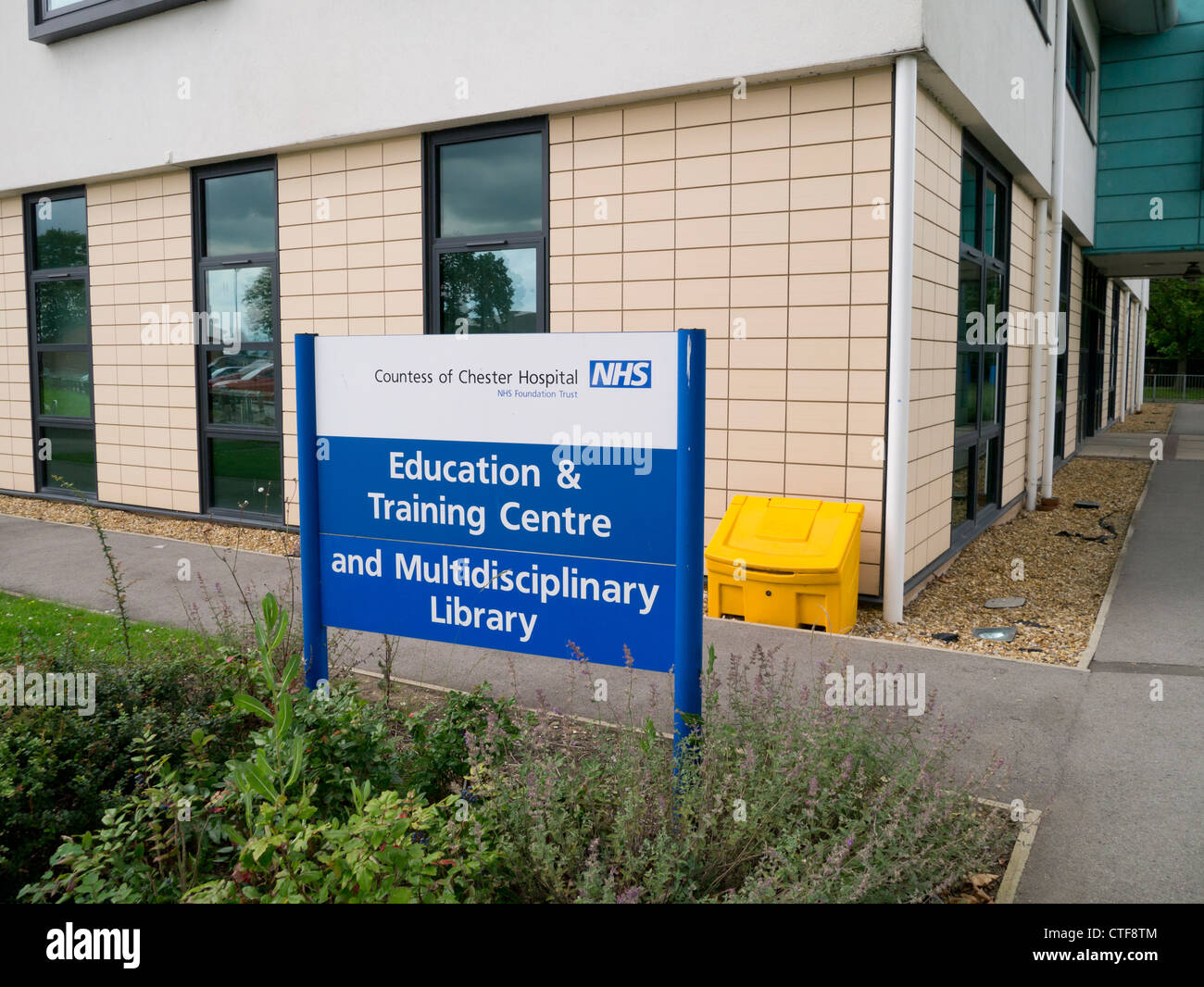 Countess Of Chester Hospital Stock Photos & Countess Of Chester ...