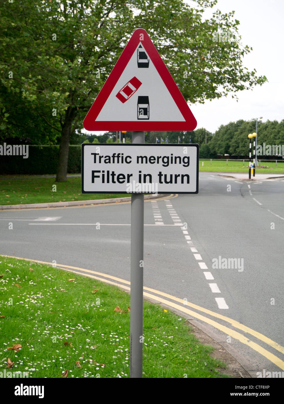 Merge ahead hi-res stock photography and images - Alamy
