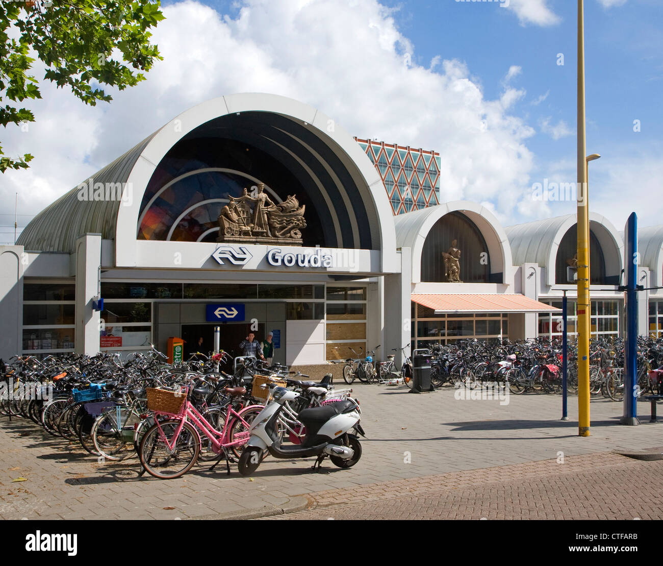 Gouda railway train station Netherlands Stock Photo - Alamy