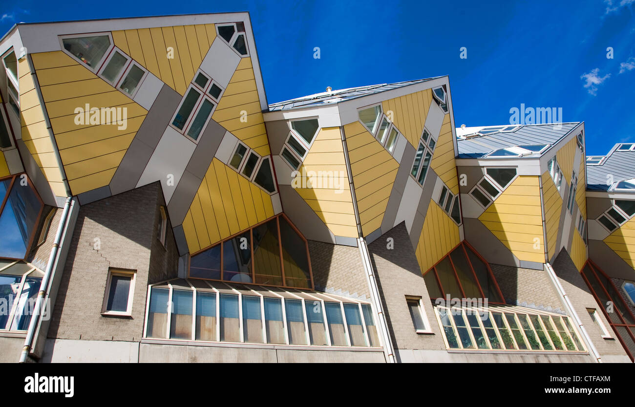 Kubuswoning Cube Houses, Blaak, Rotterdam, Netherlands architect Piet ...
