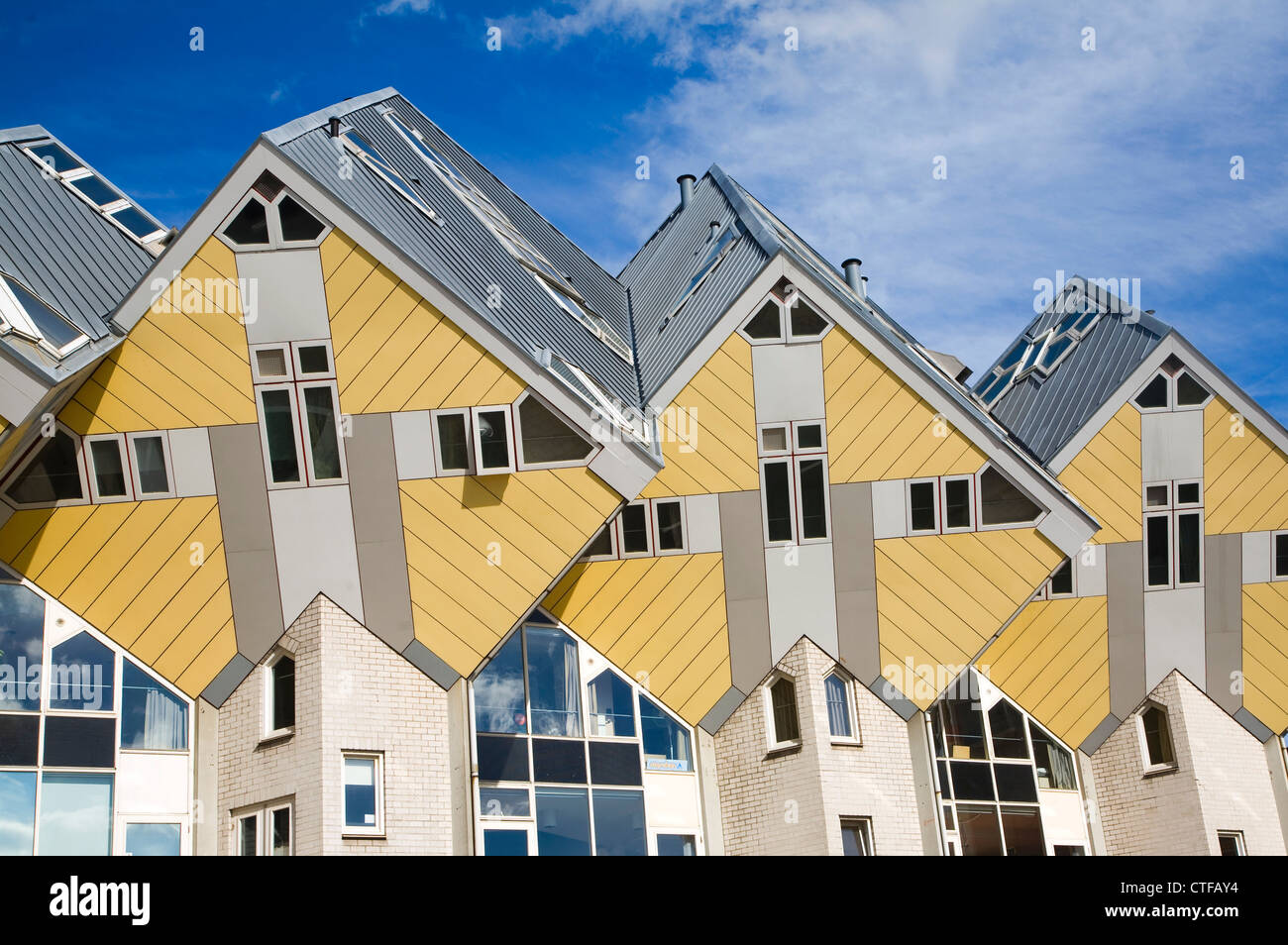Kubuswoning Cube Houses, Blaak, Rotterdam, Netherlands architect Piet ...
