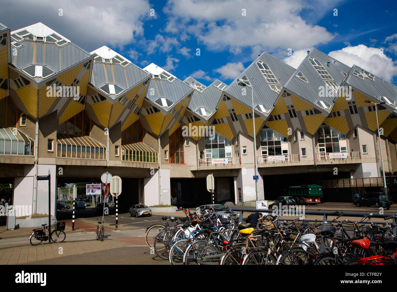 Kubuswoning Cube Houses, Blaak, Rotterdam, Netherlands architect Piet ...