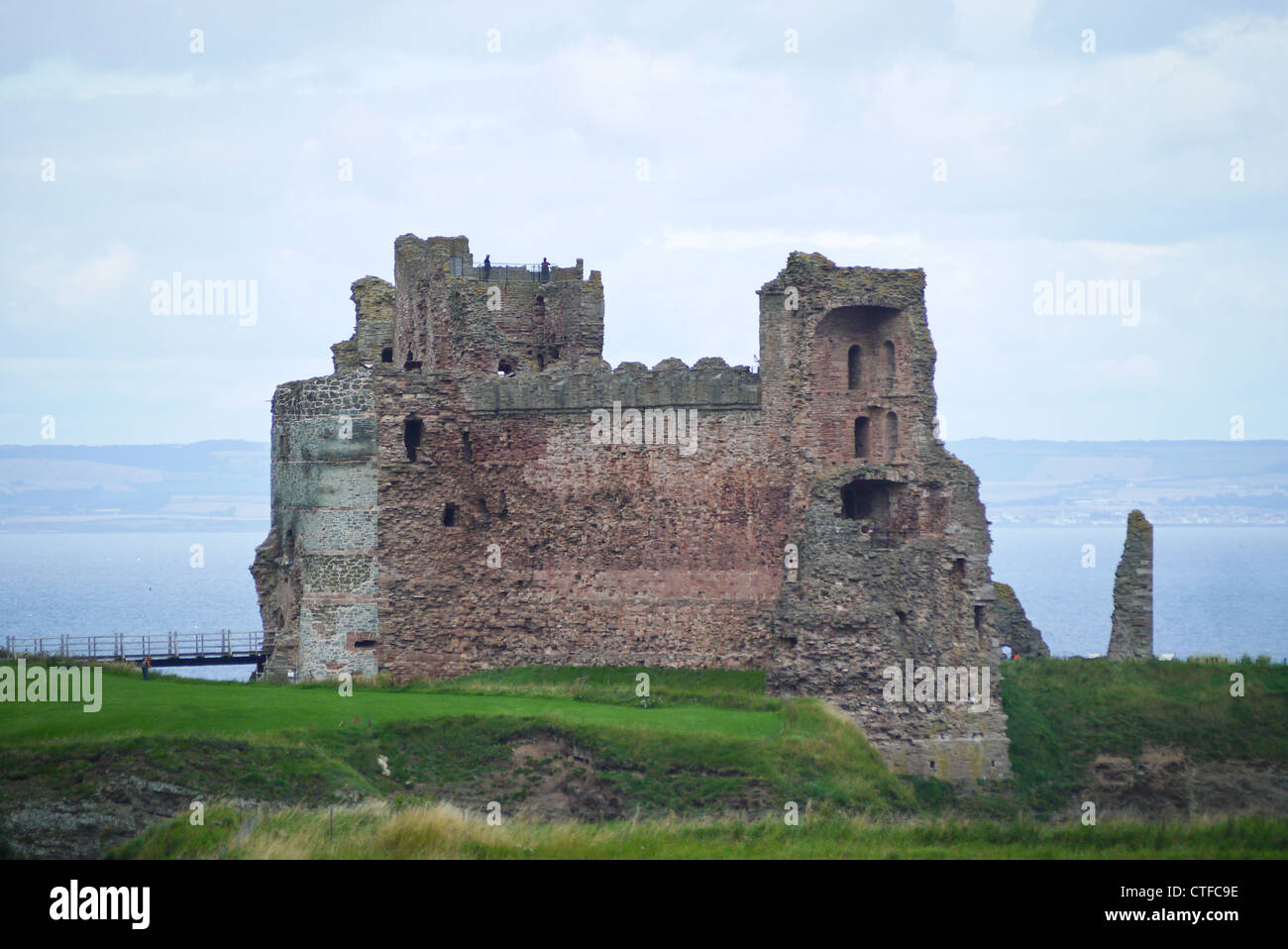 Berwick castle hi-res stock photography and images - Alamy