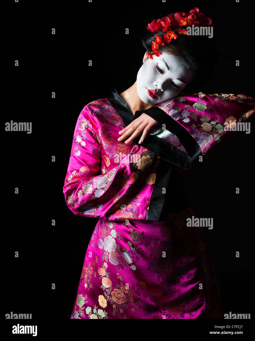 Geisha Performance Stock Photos & Geisha Performance Stock Images - Alamy