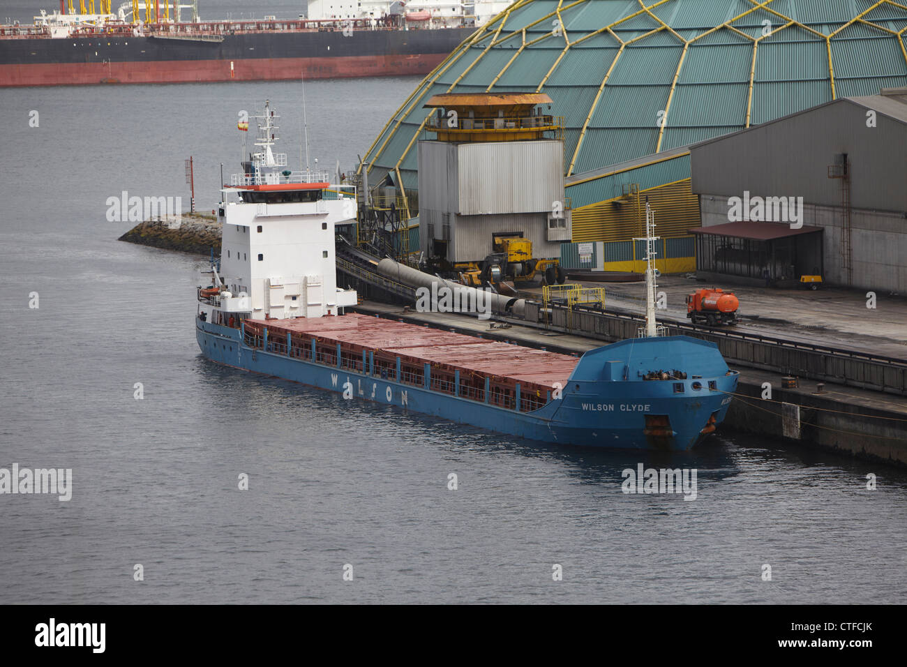 Shipping cargo hi-res stock photography and images - Alamy