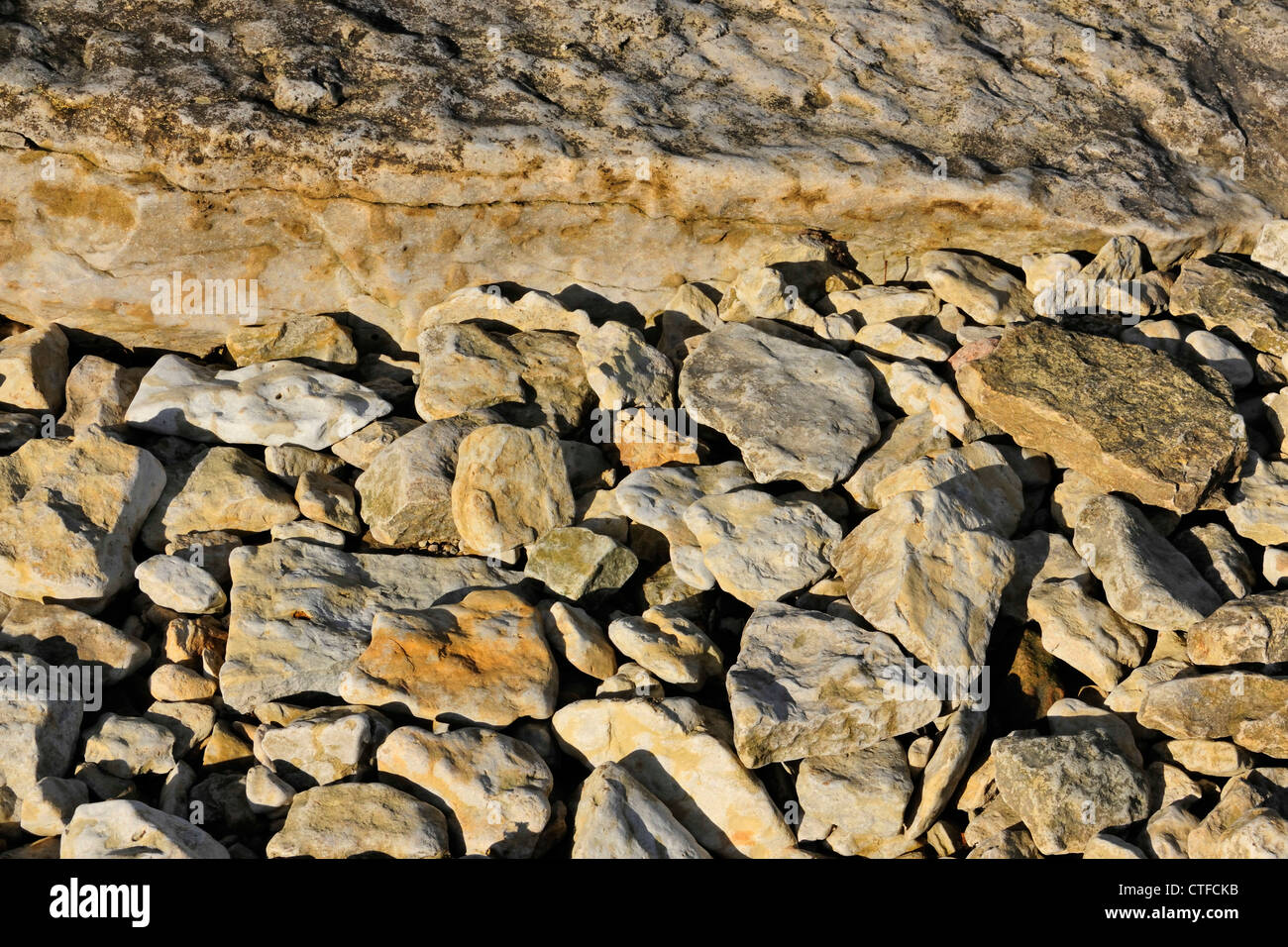 Limestone rocks along shore of Lake Winnipeg, Hecla/Grindstone ...