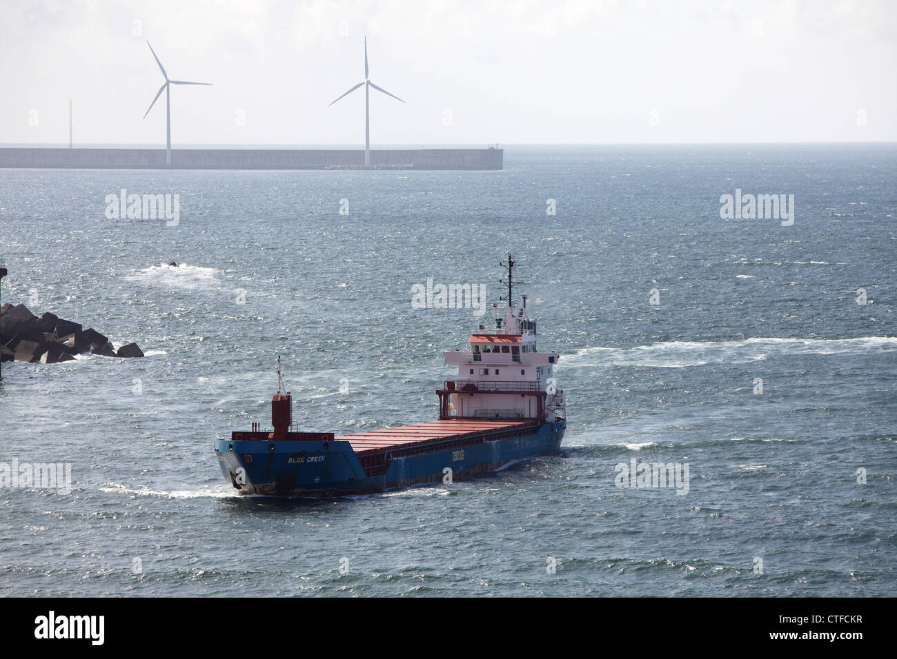 Container cargo ships hi-res stock photography and images - Alamy