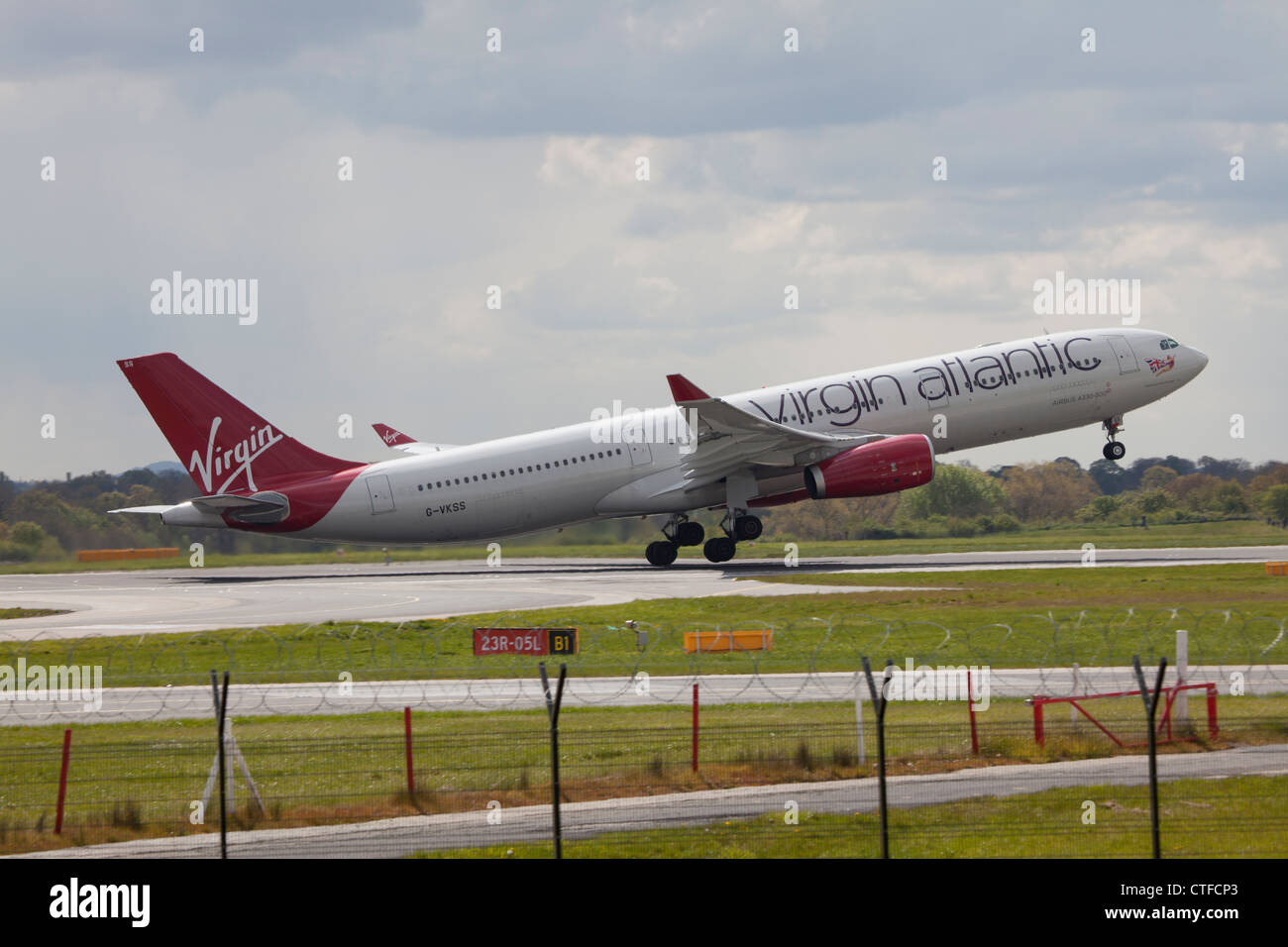 Virgin Atlantic Airplane at manchester airport england Stock Photo - Alamy