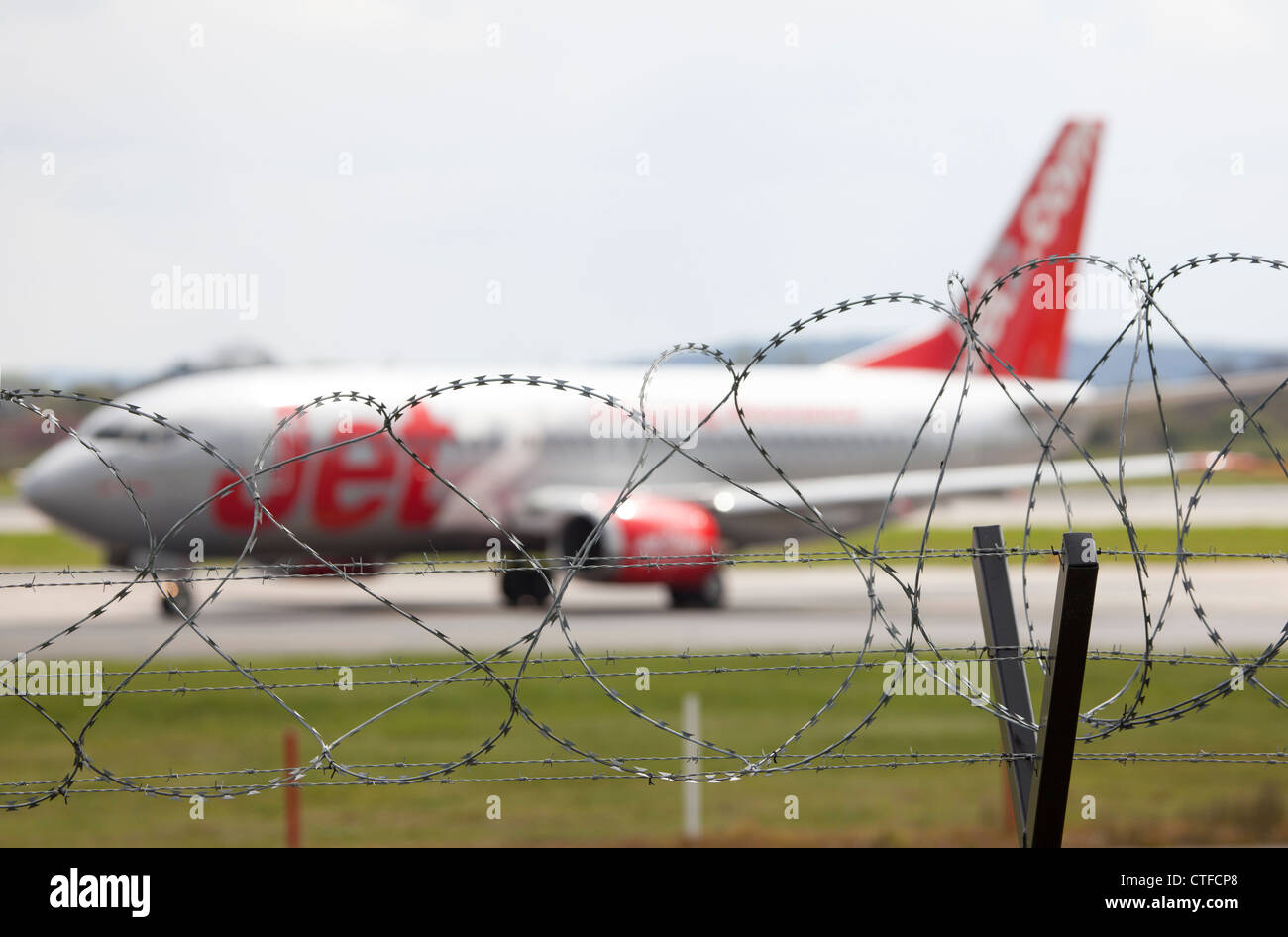 Barber wire hi-res stock photography and images - Alamy