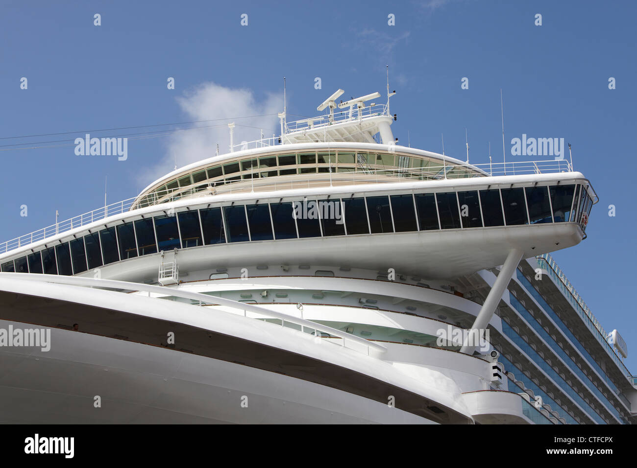 P&O Cruises MS Azura passenger cruise ship Stock Photo - Alamy