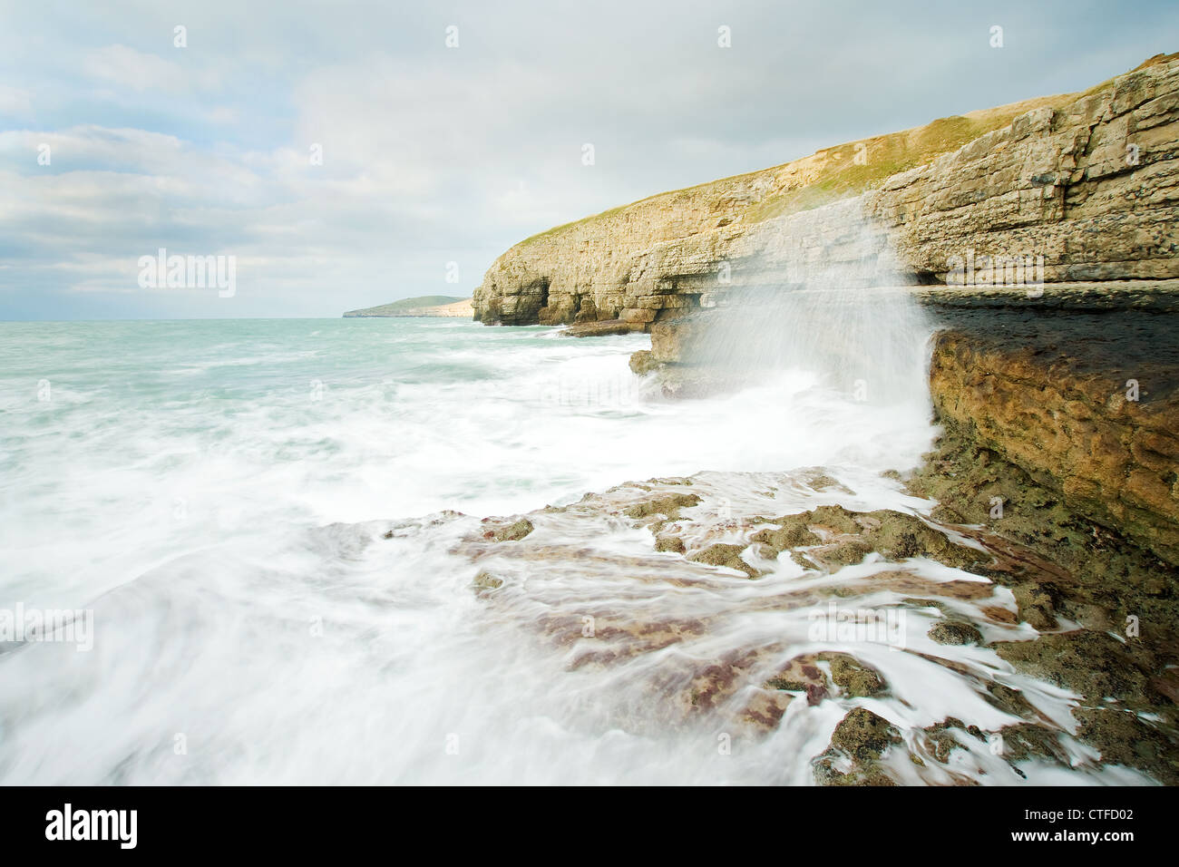 Waves breaking over Dancing Ledge, Dorset Stock Photo - Alamy