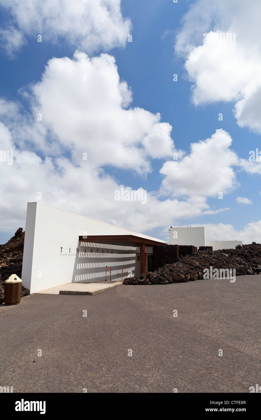 Volcano visitor center hi-res stock photography and images - Alamy