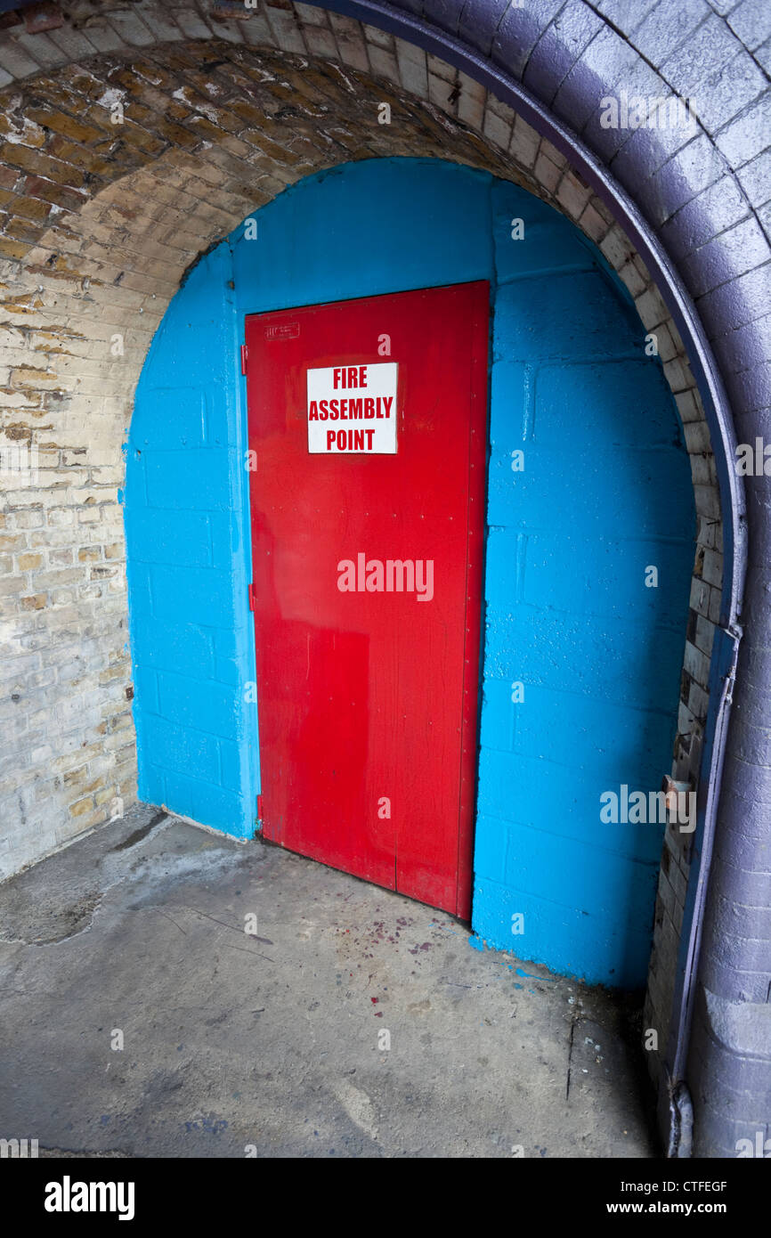 Assembly point sign hi-res stock photography and images - Alamy