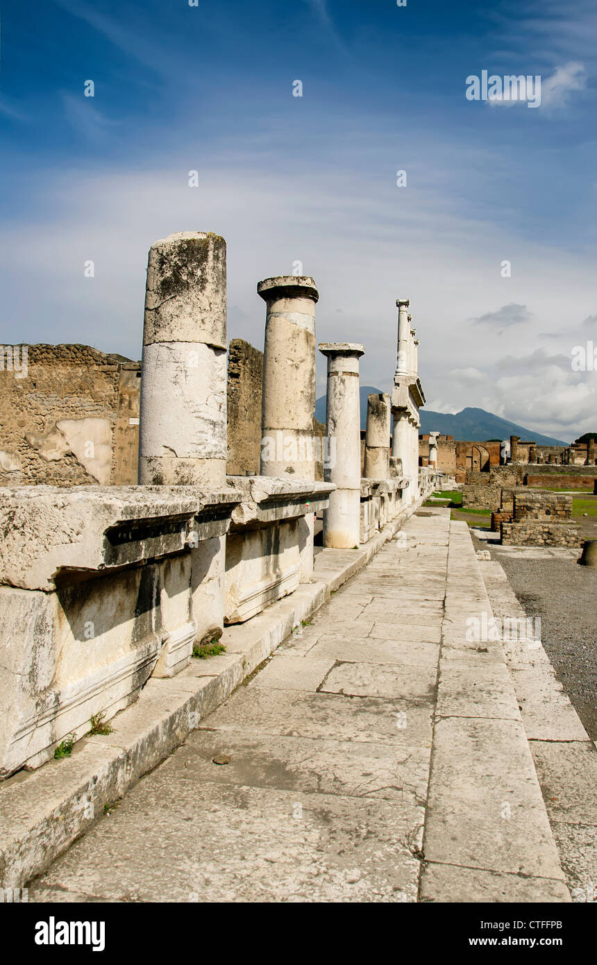 Pompeii architecture hi-res stock photography and images - Alamy