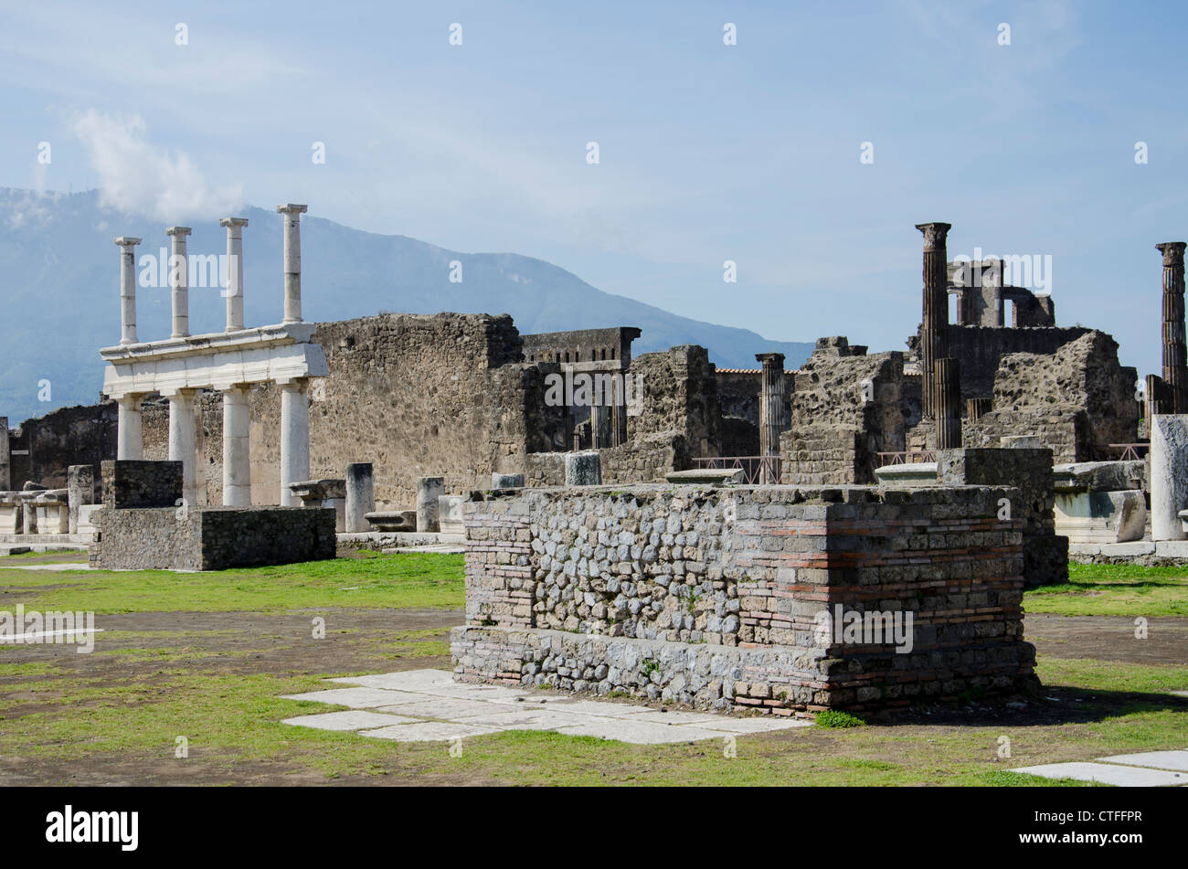 Famous view of the forum of ancient pompeii hi-res stock photography ...