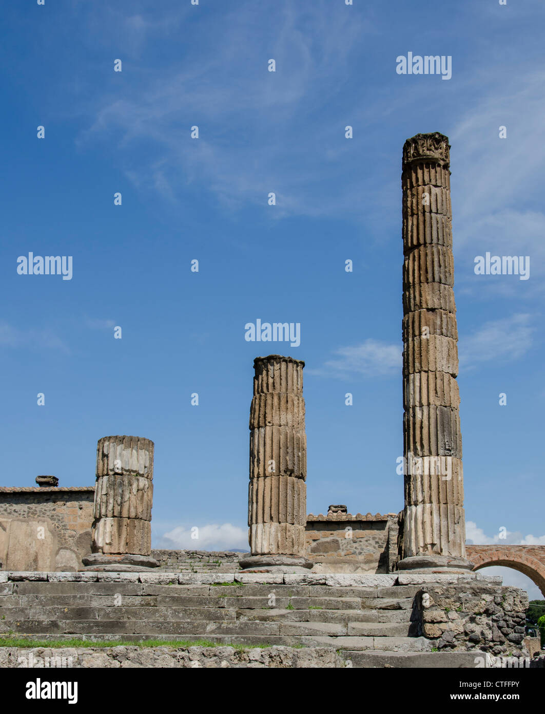 Famous view of the forum of ancient pompeii hi-res stock photography ...