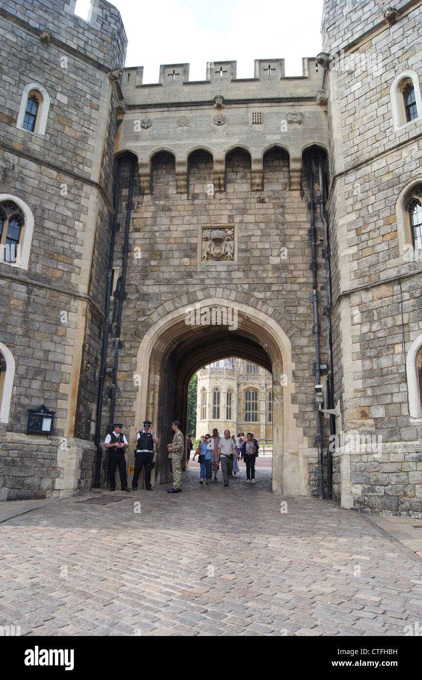 Entrance to Windsor Castle Stock Photo - Alamy