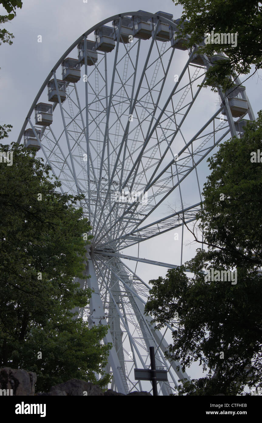 Royal Windsor Wheel which takes you on a ride 60m above historic ...