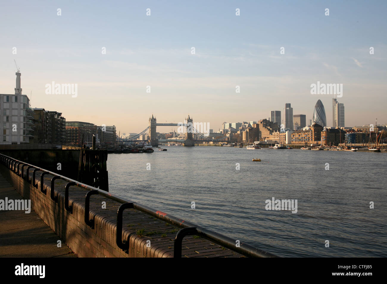 City scape tower hamlets hi-res stock photography and images - Alamy