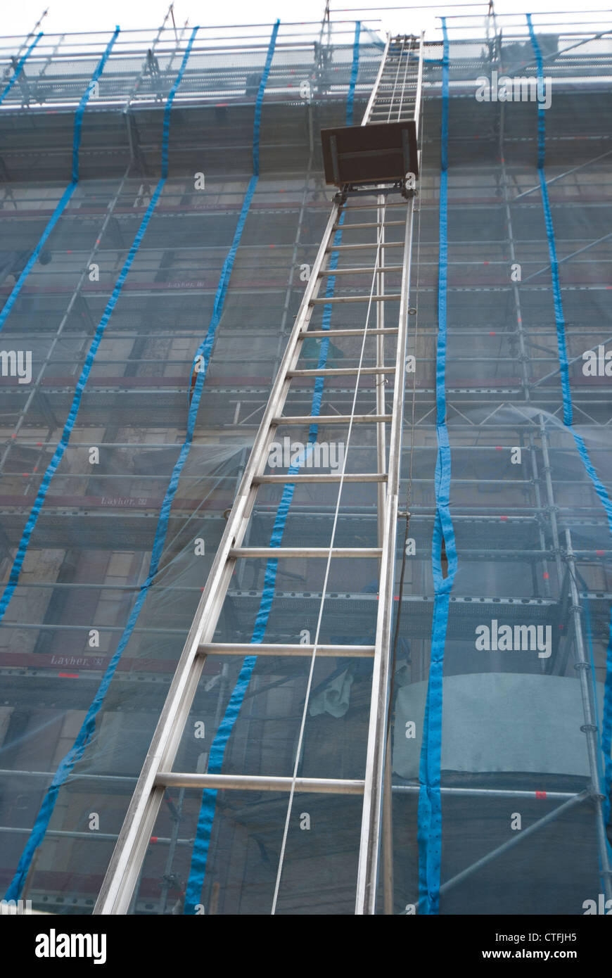 Scaffolding ladder hi-res stock photography and images - Alamy