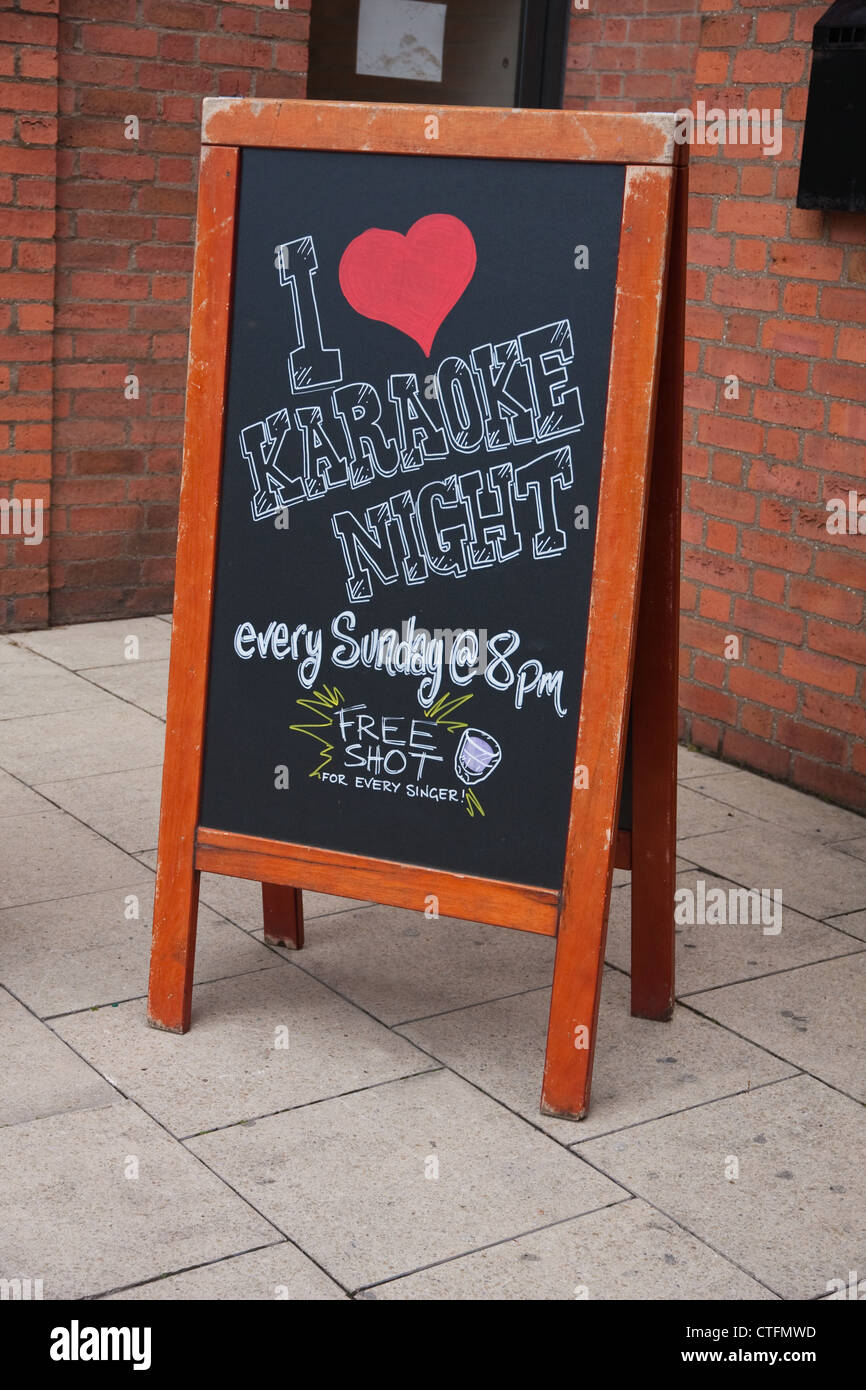 Pub bar advertising hi-res stock photography and images - Alamy