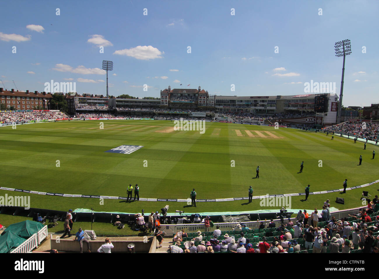 Cricket security hi-res stock photography and images - Alamy