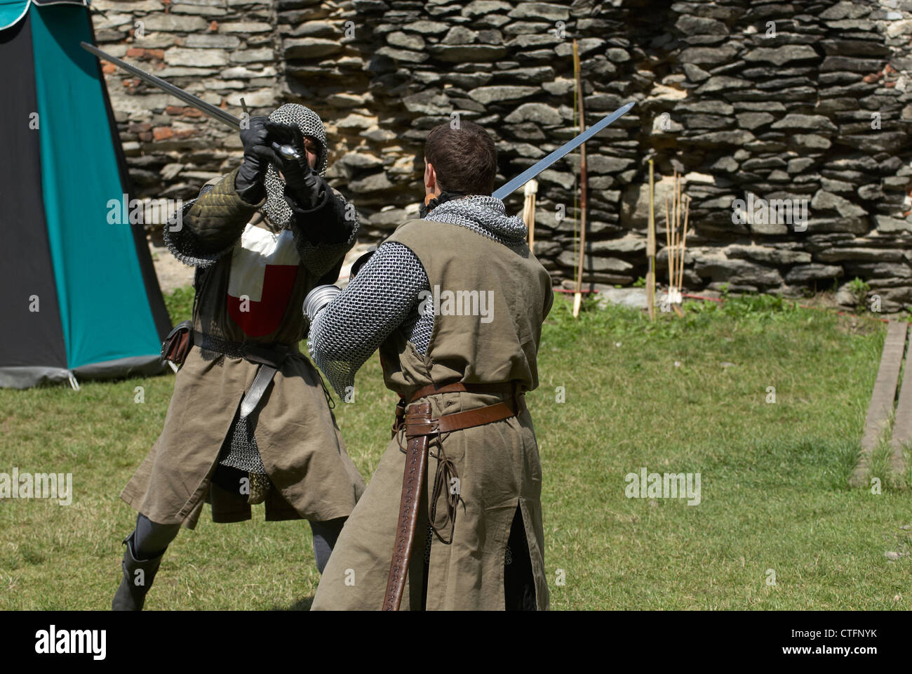 Bezdez castle, Czech republic, armored knights fighting on show Stock ...