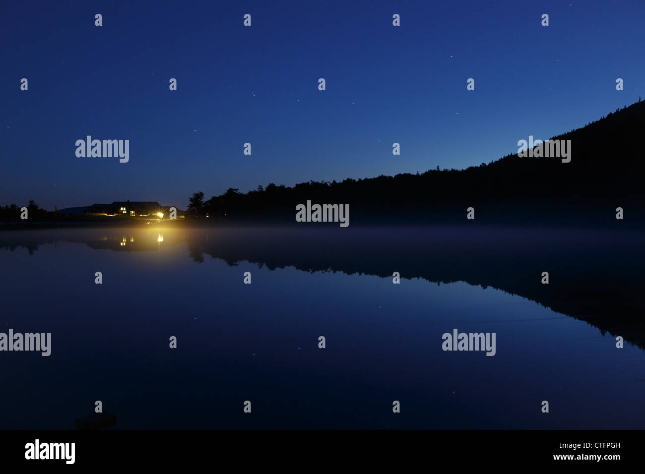 Crawford Notch State Park - Saco Lake at night in the White Mountains ...