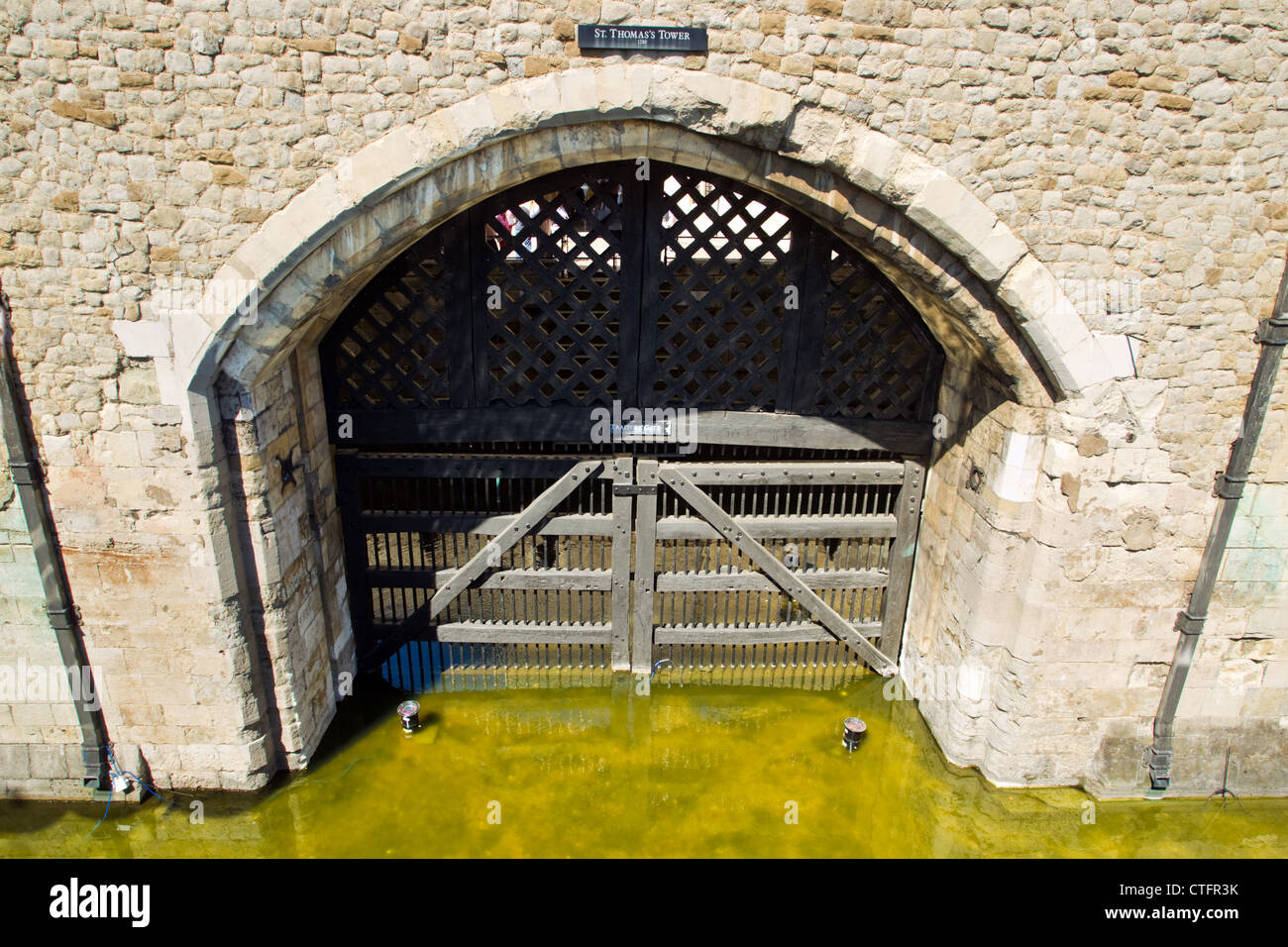 Traitors gate hi-res stock photography and images - Alamy