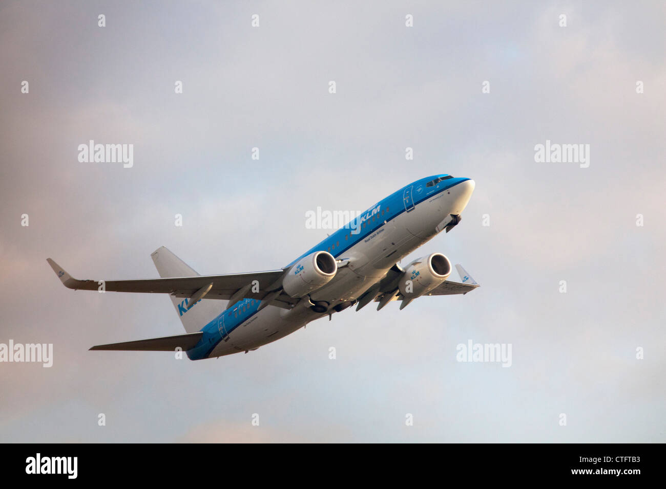 Klm airplane hi-res stock photography and images - Alamy