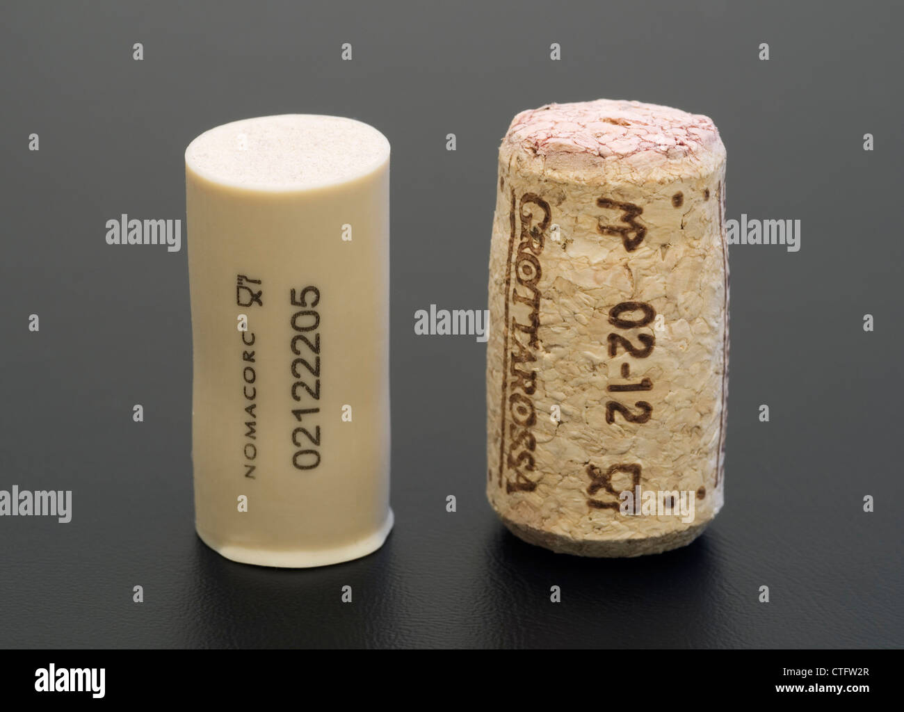 Real cork stopper hi-res stock photography and images - Alamy