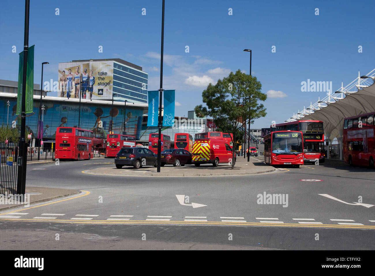 London buses station hi-res stock photography and images - Alamy