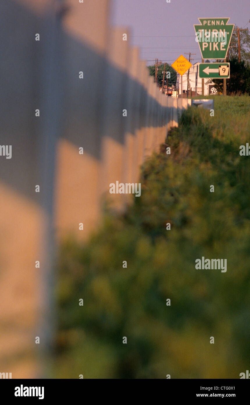 TRAFFIC SIGN POINTING DIRECTION TO PENNSYLVANIA TURNPIKE USA Stock ...