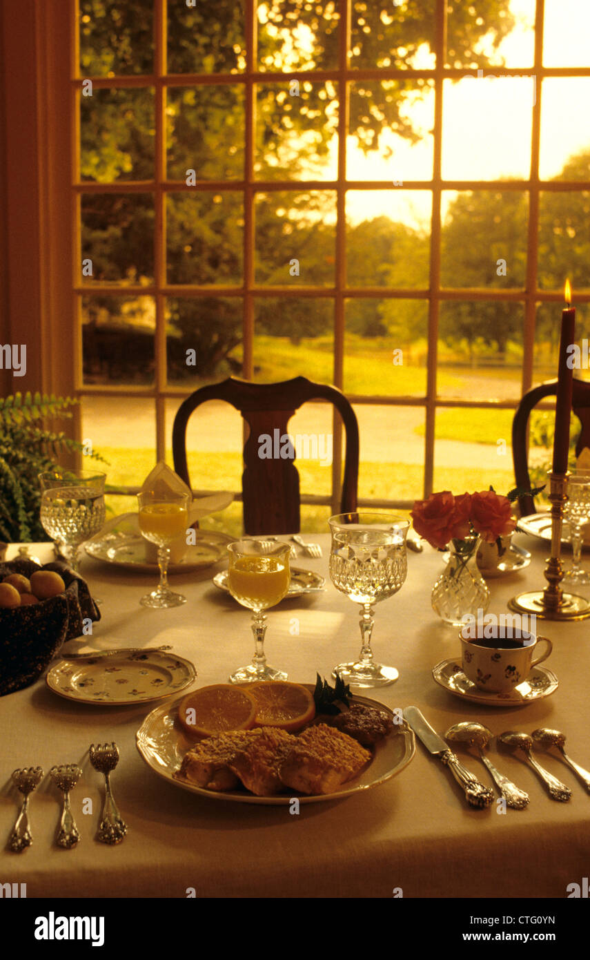 BREAKFAST SERVICE AT BED & BREAKFAST Stock Photo - Alamy