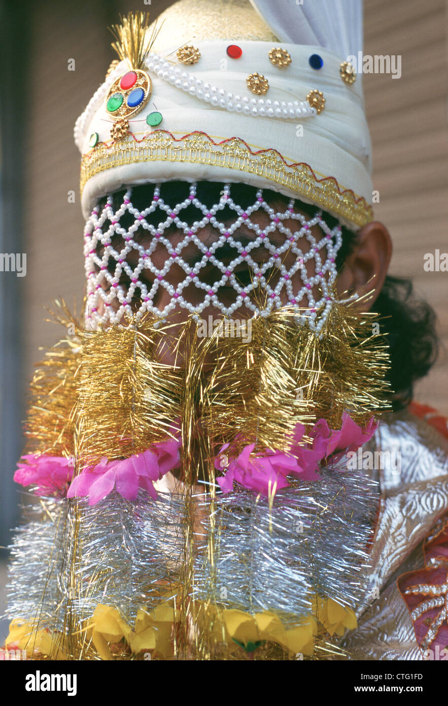 Muslim groom ( Pakistan Stock Photo - Alamy